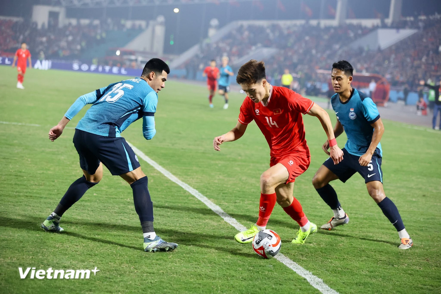 Thắng đậm Singapore, Việt Nam hiên ngang vào chung kết AFF Cup 2024 ...