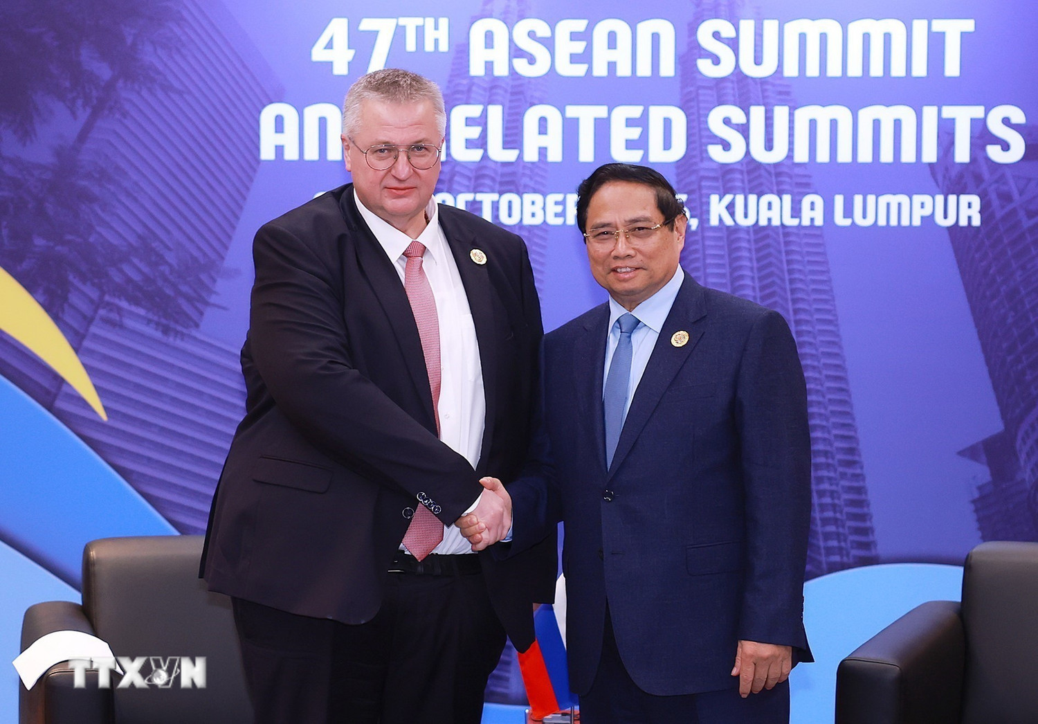 Thủ tướng Phạm Minh Chính gặp Phó Thủ tướng Nga Alexey Overchuk ...