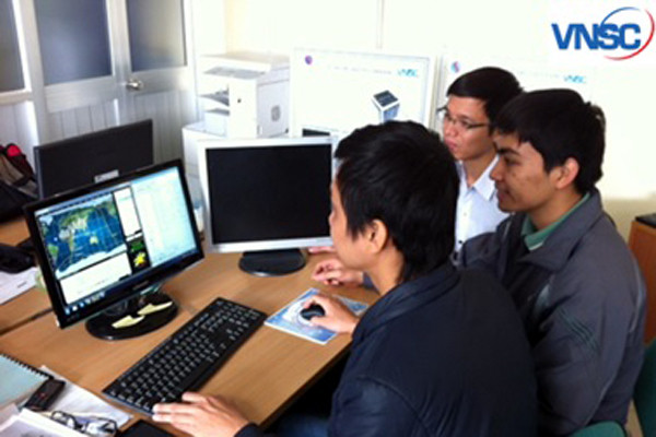 “Vệ tinh PicoDragon đã đi vào bầu khí quyển và bốc cháy” | Vietnam+ ...