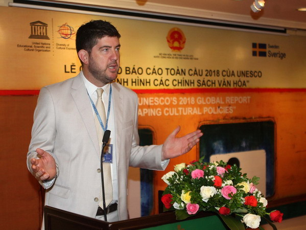 Báo cáo toàn cầu của UNESCO: Tái định hình chính sách văn hóa ...