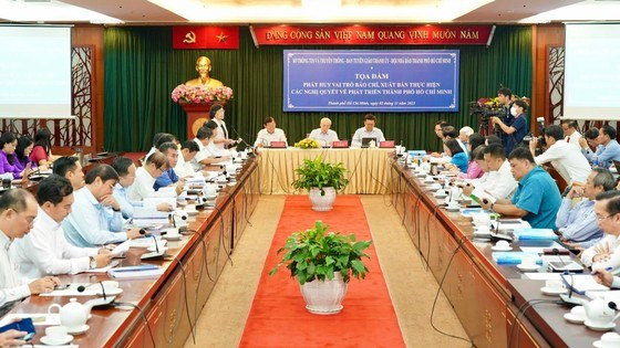 TP.HCM: Truyền thông phải đi trước và song hành cùng các chính sách ...