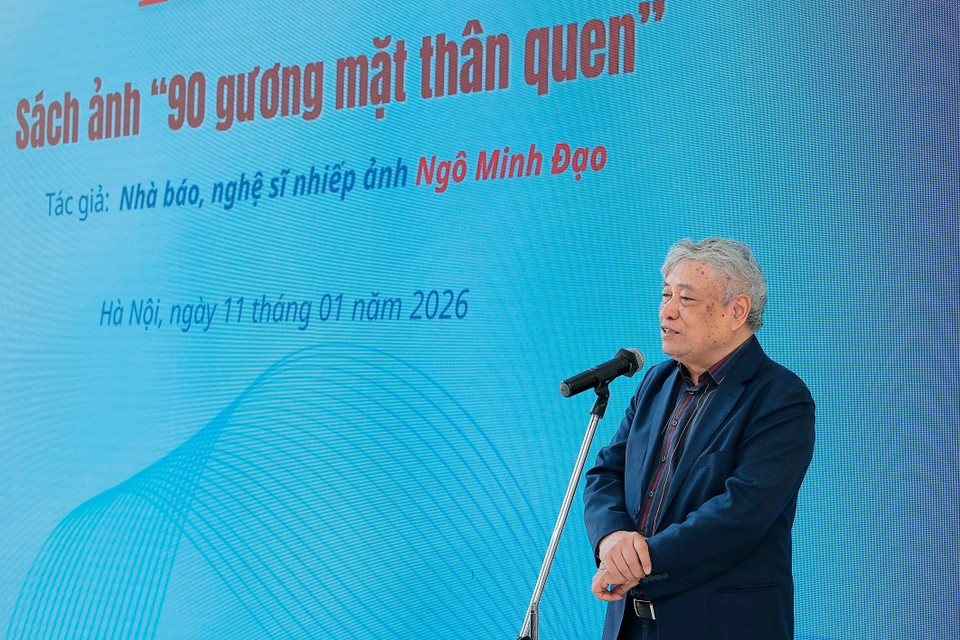 Lễ ra mắt cuốn sách ảnh “90 Gương mặt thân quen” | Vietnam+ (VietnamPlus)