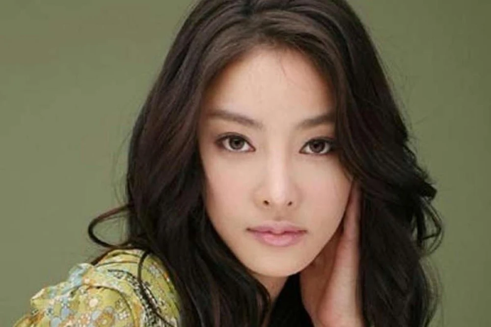 Jang Ja Yeon Dispatch Releases Jang Ja Yeon's Suicide Letter, With