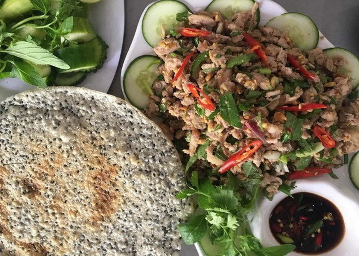 Top 15 Đặc Sản Huế Không Thể Bỏ Lỡ Khi Khám Phá | Vietnam+ (VietnamPlus)