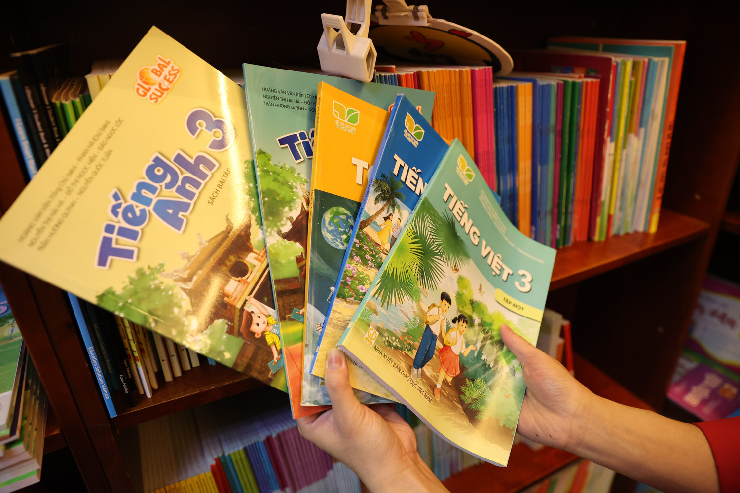 Một bộ sách giáo khoa thống nhất, các sách giáo khoa hiện nay sẽ ra sao ...