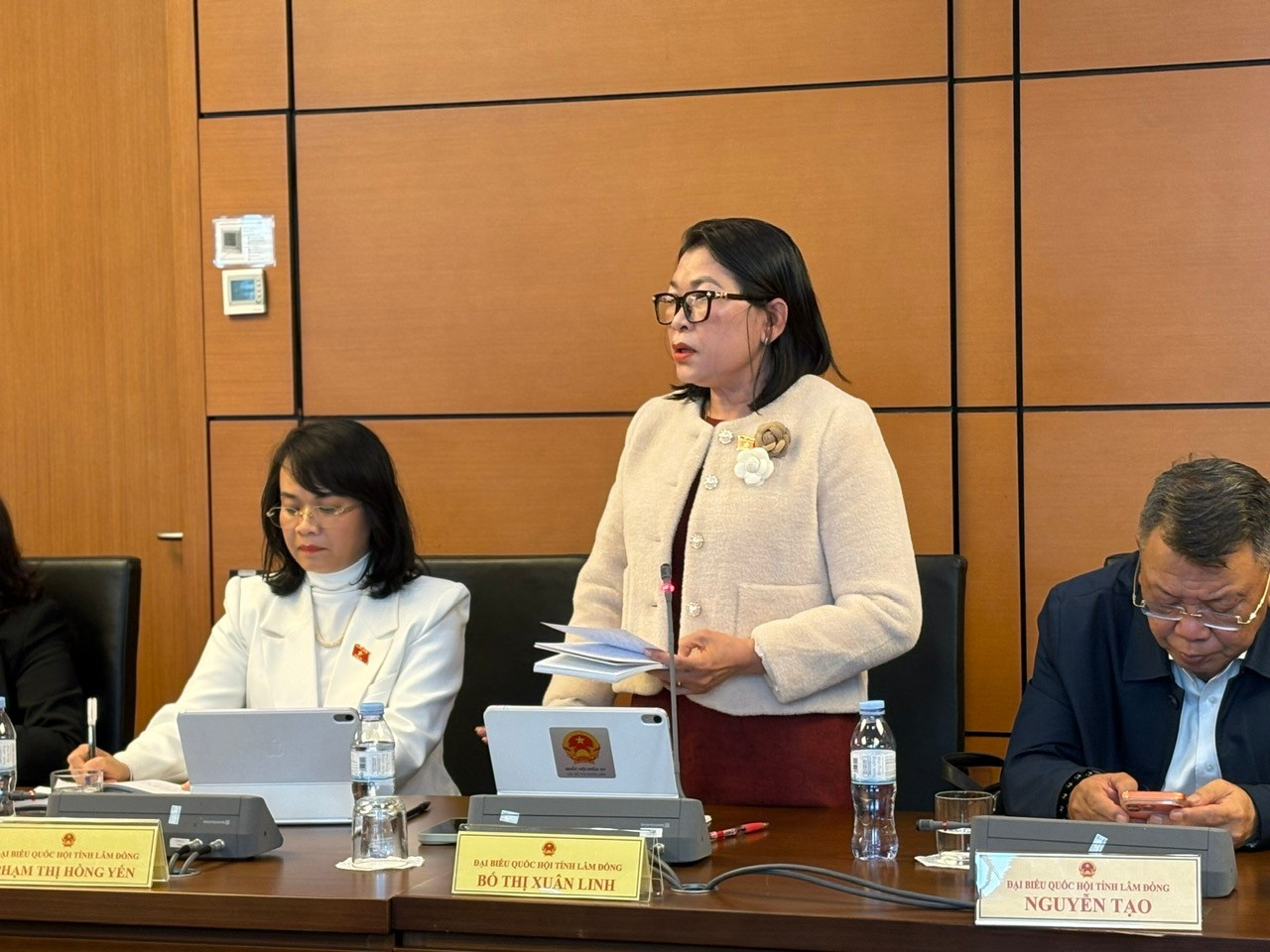 Đại biểu Quốc hội: Tập trung nguồn lực giúp đồng bào dân tộc phát triển ...