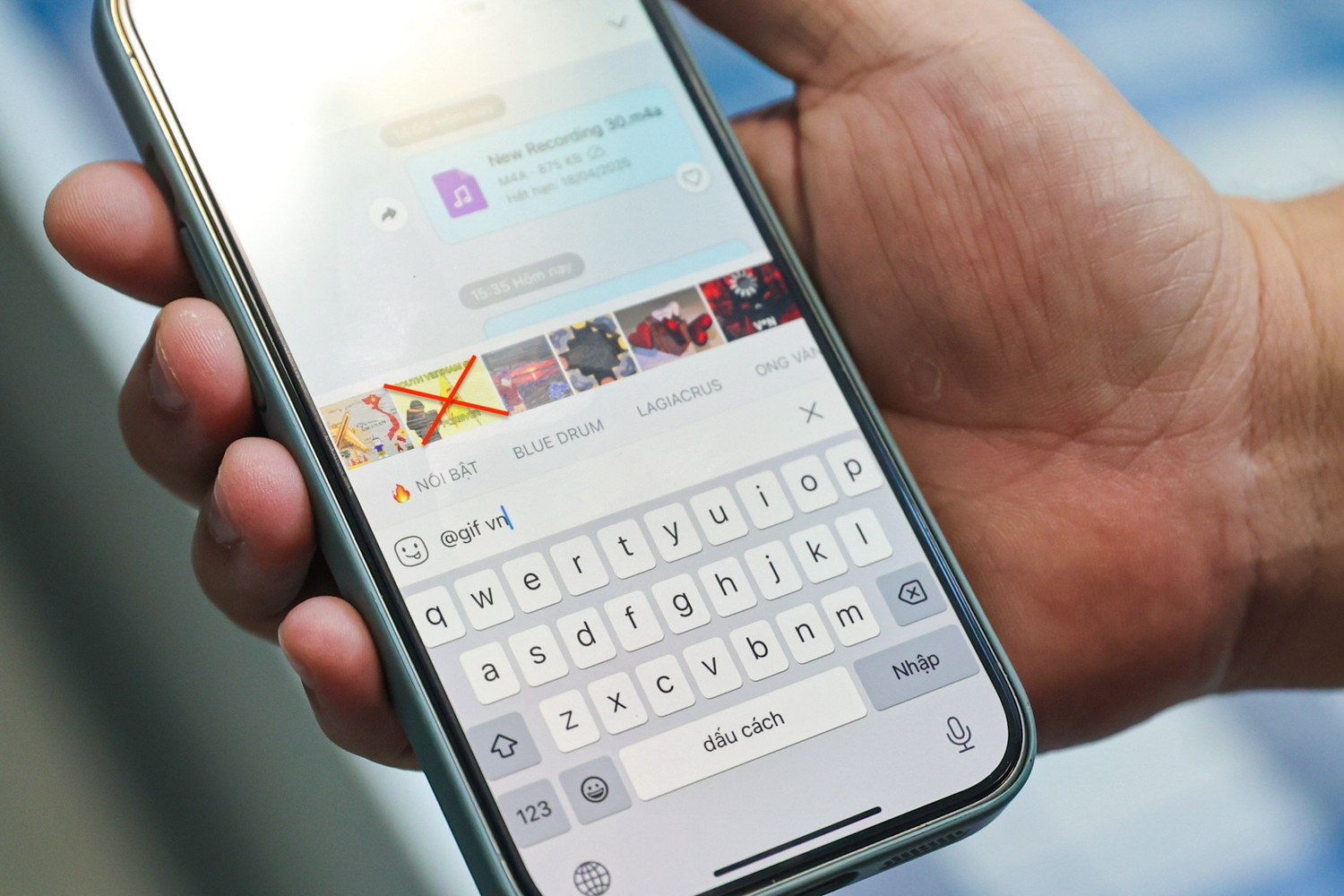 Inappropriate images appear in Zalo messaging app causing stir