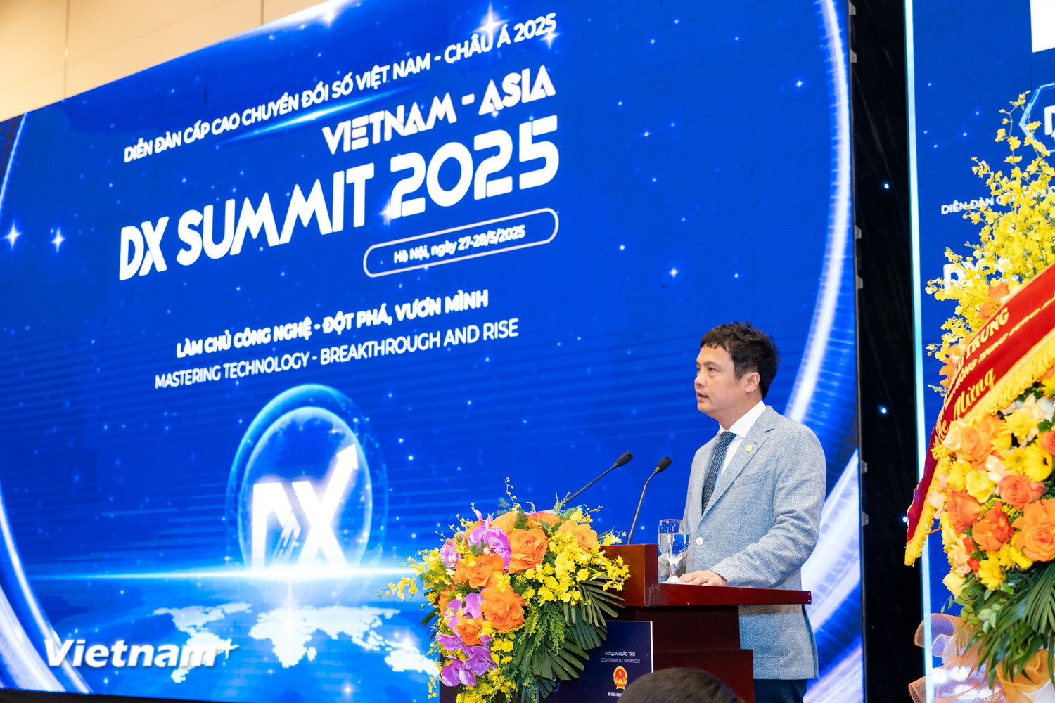 Opening of the Vietnam-Asia DX Summit 2025: Boosting digital ...