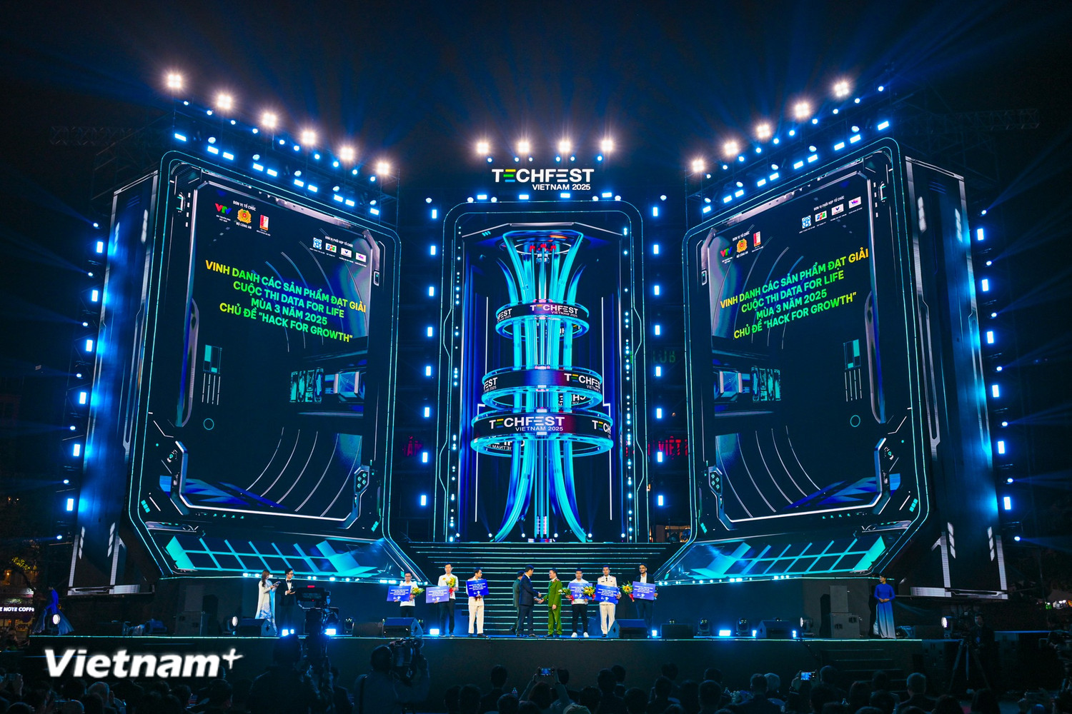 Overview of the Techfest Vietnam 2025 Opening Ceremony