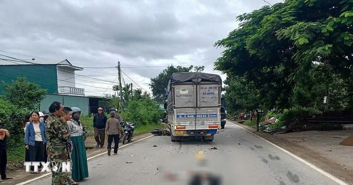 Quảng Ngãi Tai Nạn Thảm Khốc, Một Thanh Niên Tử Vong | Vietnam+ ...