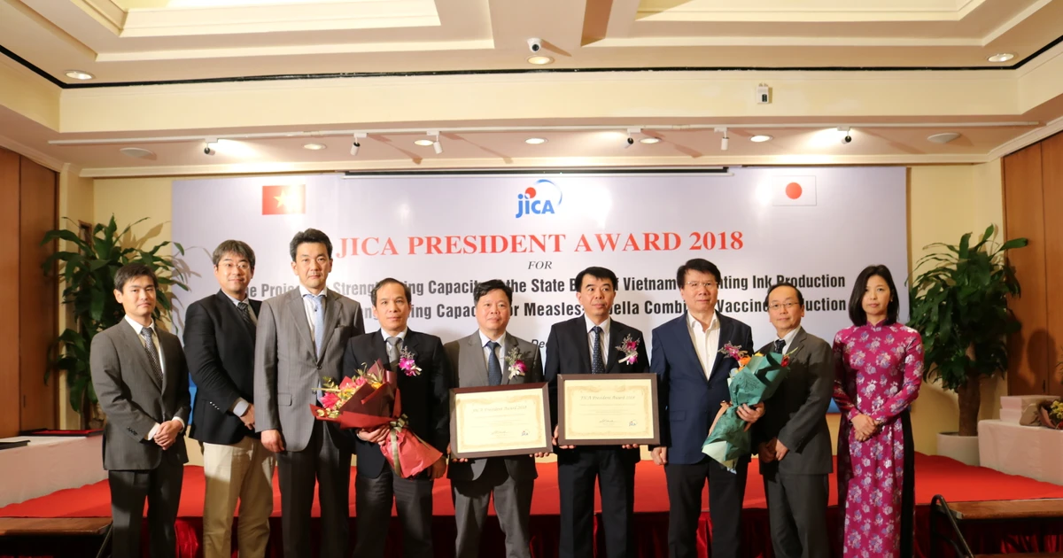 JICA trao giải thưởng cho một cá nhân và bốn đơn vị xuất sắc | Vietnam+ (VietnamPlus)