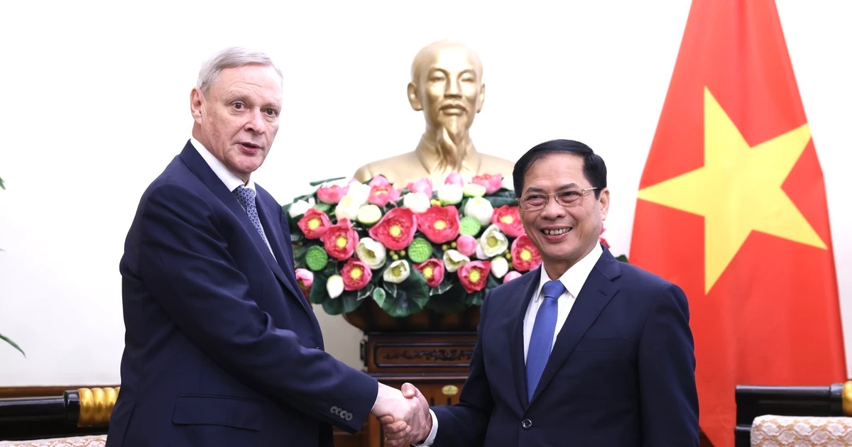 Bộ trưởng Ngoại giao Bùi Thanh Sơn tiếp Thứ trưởng thứ nhất Bộ Ngoại ...