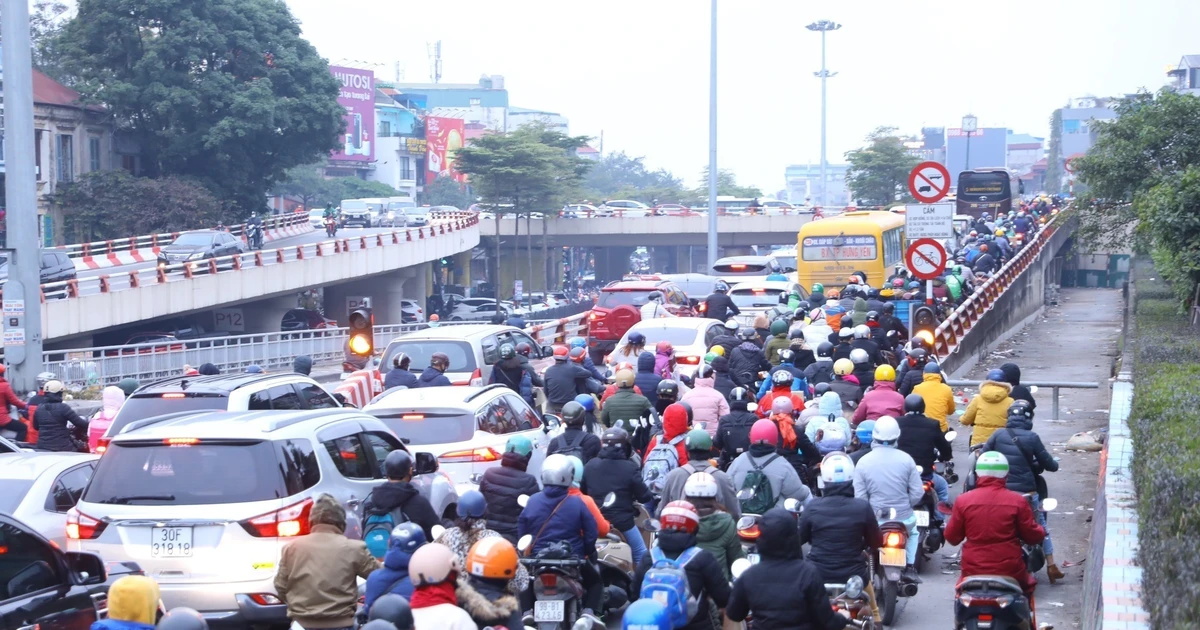 Cấm phương tiện qua cầu Chương Dương sau 22 giờ 30 phút từ ngày 27/11 ...