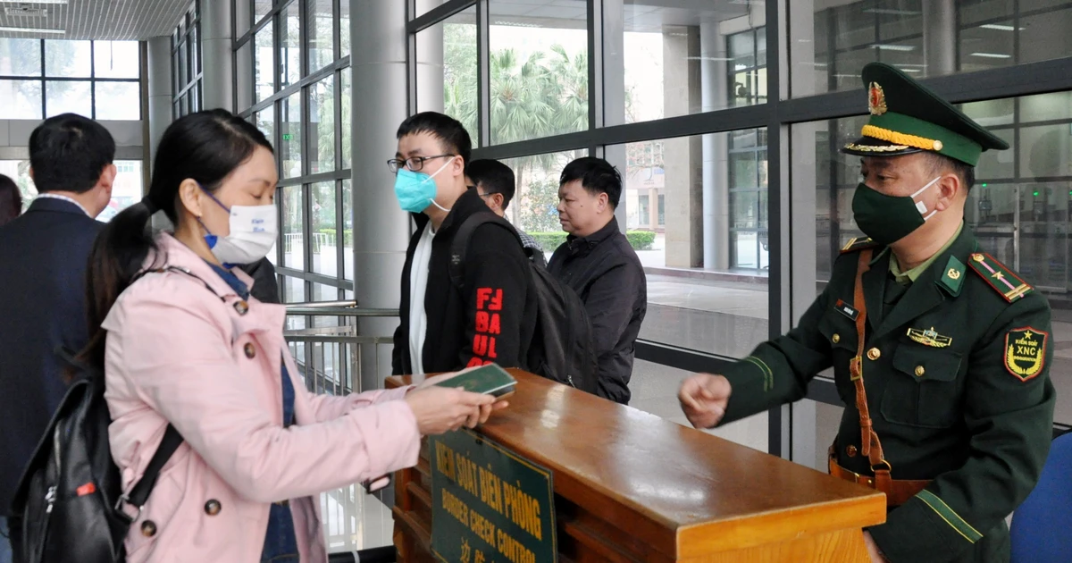 Cửa khẩu quốc tế Móng Cái đón 1.000 người nhập cảnh trong ngày mùng 1 ...