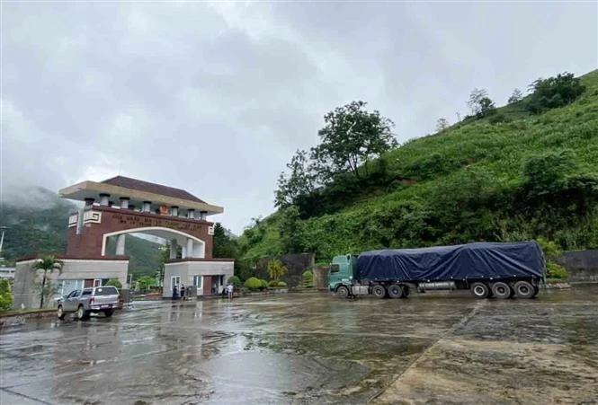 Lai Châu: Thông quan trở lại cửa khẩu Ma Lù Thàng