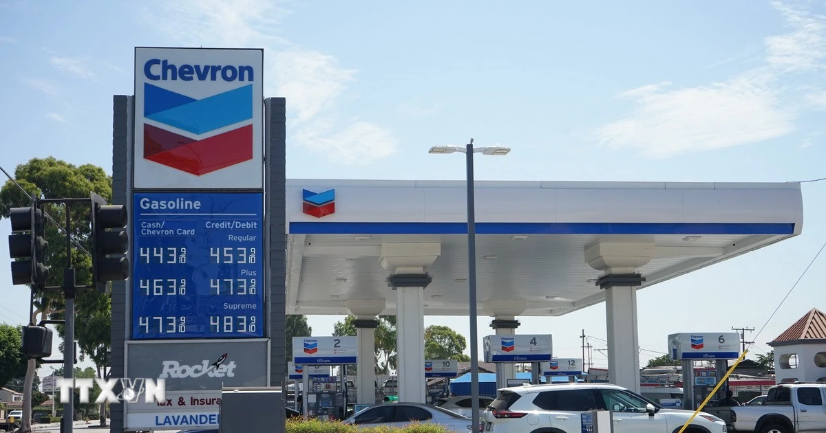 Chevron trở lại Venezuela sau lệnh trừng phạt của Mỹ | Vietnam+ ...