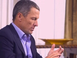 Armstrong bị độc giả thần tượng mình đâm đơn kiện | Vietnam+ (VietnamPlus)