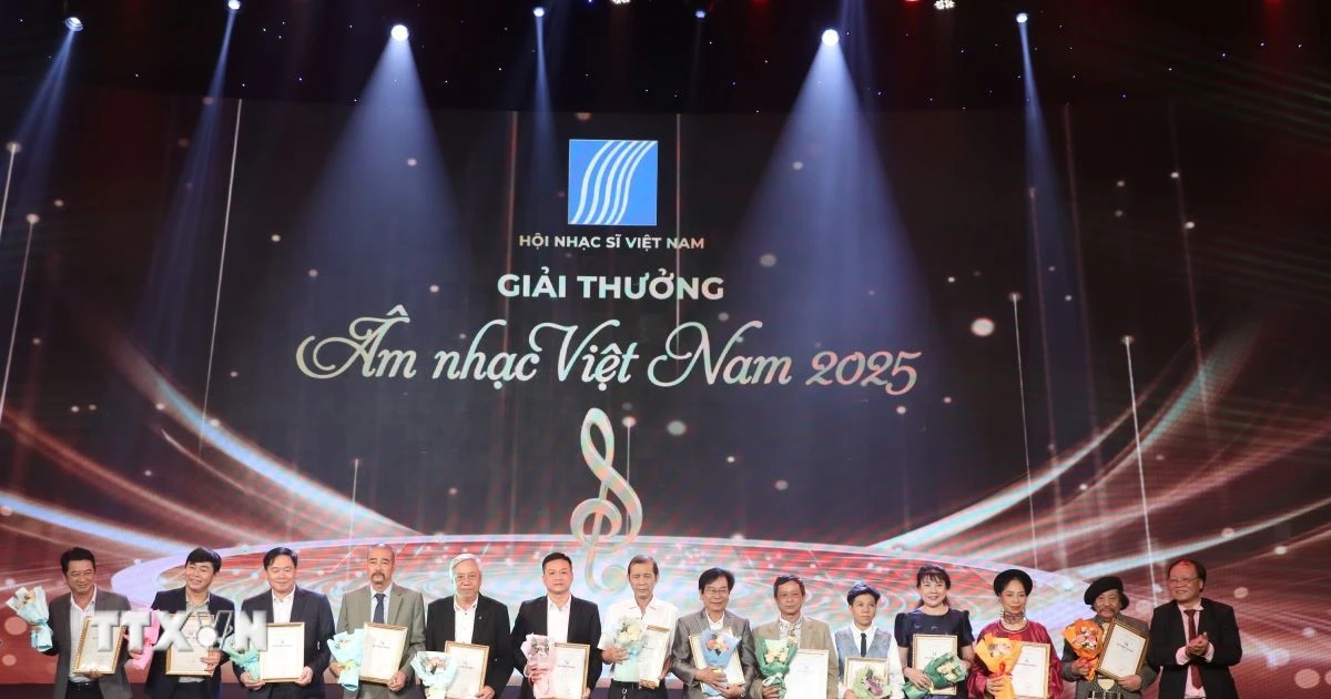 Tôn vinh các nhạc sỹ, nghệ sỹ có nhiều đóng góp cho âm nhạc Việt Nam ...