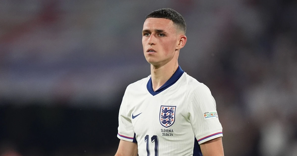 Phil Foden bất ngờ rời đội tuyển Anh trước thềm vòng 1/8 EURO ...