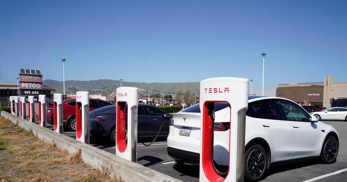 California cân nhắc loại Tesla khỏi chương trình ưu đãi thuế xe điện ...