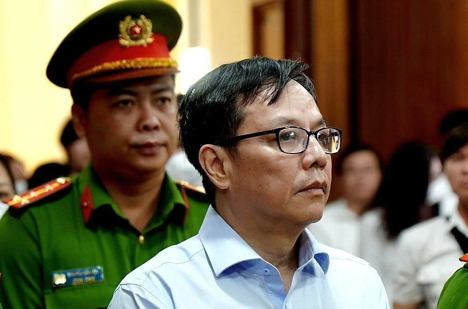 Lạm quyền khi thi hành công vụ, cựu Chủ tịch Saigon Co.op lĩnh án 10 ...