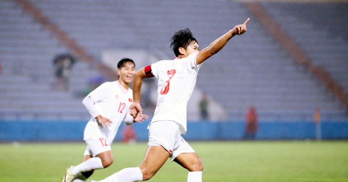 Xác định xong 16 đội bóng tham dự Vòng chung kết U17 châu Á 2025 | Vietnam+ (VietnamPlus)