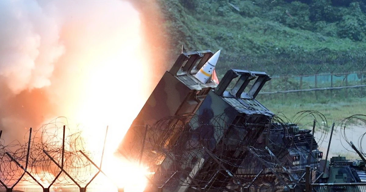 Chiến sự Nga-Ukraine 23/8: Mỹ cho phép Ukraine dùng tên lửa tấn công Nga | Vietnam+ (VietnamPlus)