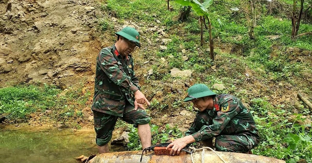 Hủy nổ thành công quả bom nặng 226kg sót lại sau chiến tranh | Vietnam+ ...