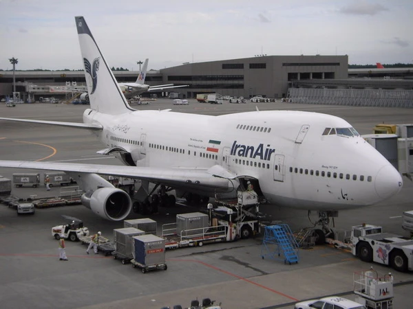EU dỡ bỏ quy định hạn chế bay đối với hãng hàng không Iran Air ...