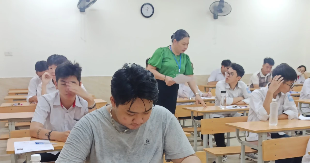 Phổ điểm các tổ hợp khối thi A, A1, B, C, D1 Kỳ thi Tốt nghiệp THPT năm ...