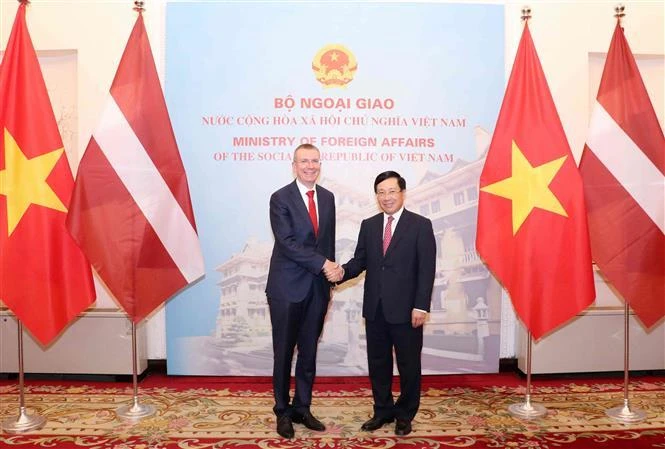 Phó Thủ tướng Phạm Bình Minh hội đàm với Bộ trưởng Ngoại giao Latvia ...