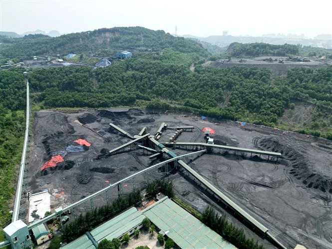 TKV cam kết cung cấp vượt 15% khối lượng than cho sản xuất điện ...