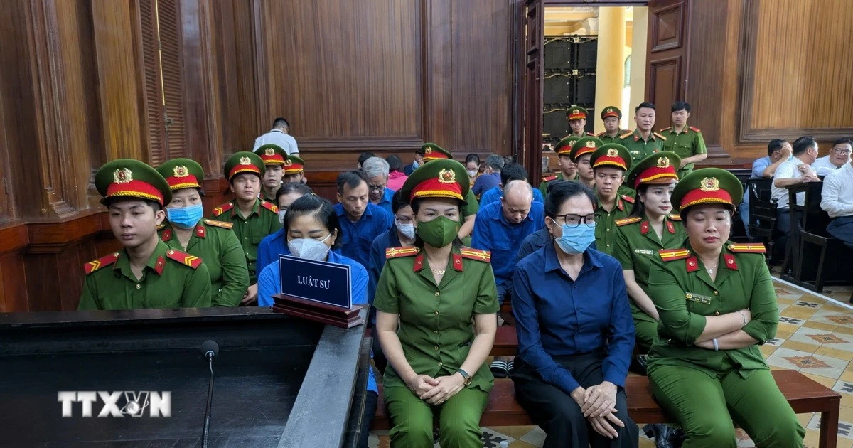 Cựu CEO SJC Lê Thúy Hằng Nhận 25 Năm Tù Vì Tham Ô & Lợi Dụng Chức Vụ | Vietnam+ (VietnamPlus)