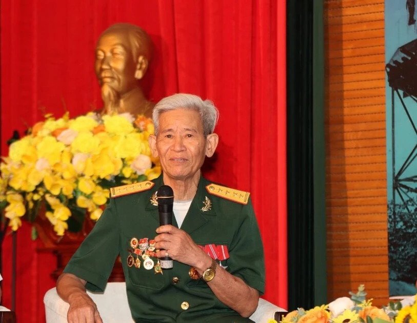 Đại úy Phạm Văn Lãi và những giây phút không thể quên tại Trại Davis ...