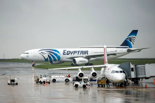 Pháp hỗ trợ Ai Cập điều tra vụ máy bay EgyptAir mất tích | Vietnam+ (VietnamPlus)