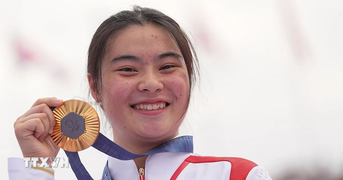 Huy chương vàng của Olympic Paris 2024 có giá trị cao kỷ lục | Vietnam+ ...