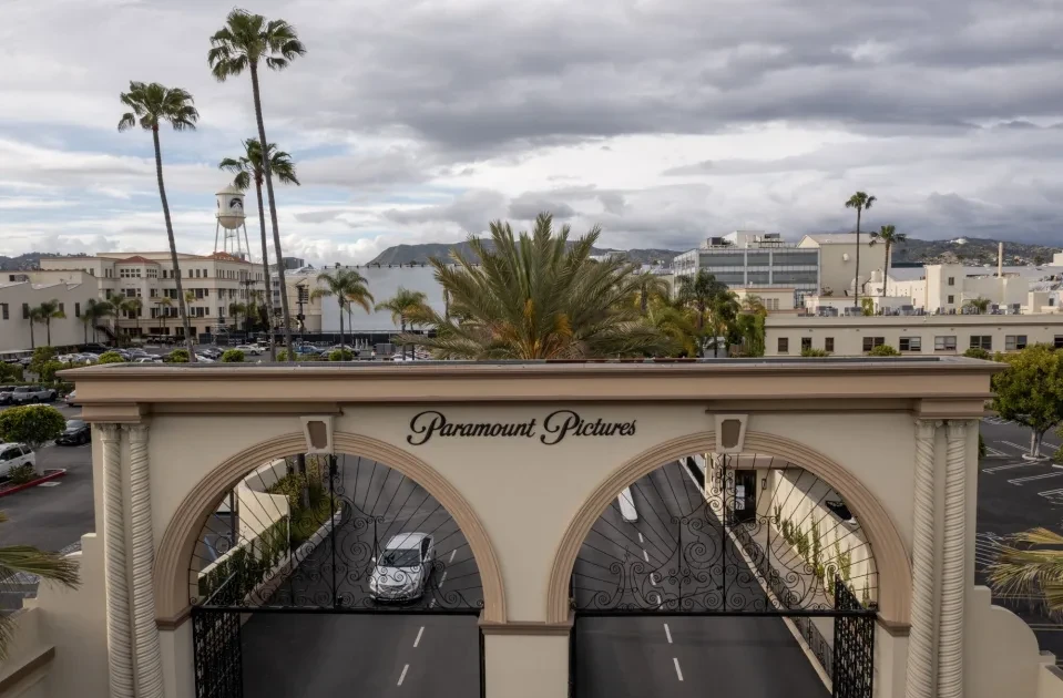 Apollo muốn mua lại hãng phim Paramount Studios với giá 11 tỷ USD ...