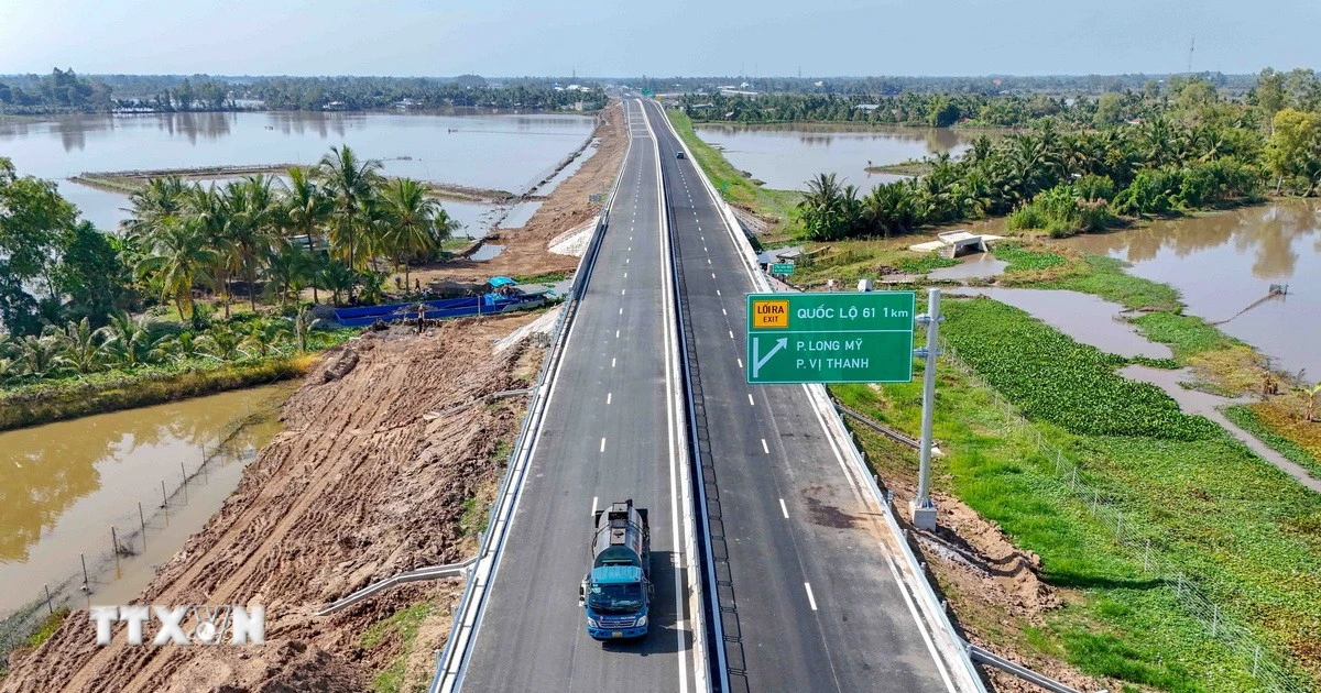 Lùi thời gian thông xe toàn tuyến cao tốc Cần Thơ-Cà Mau | Vietnam+ ...