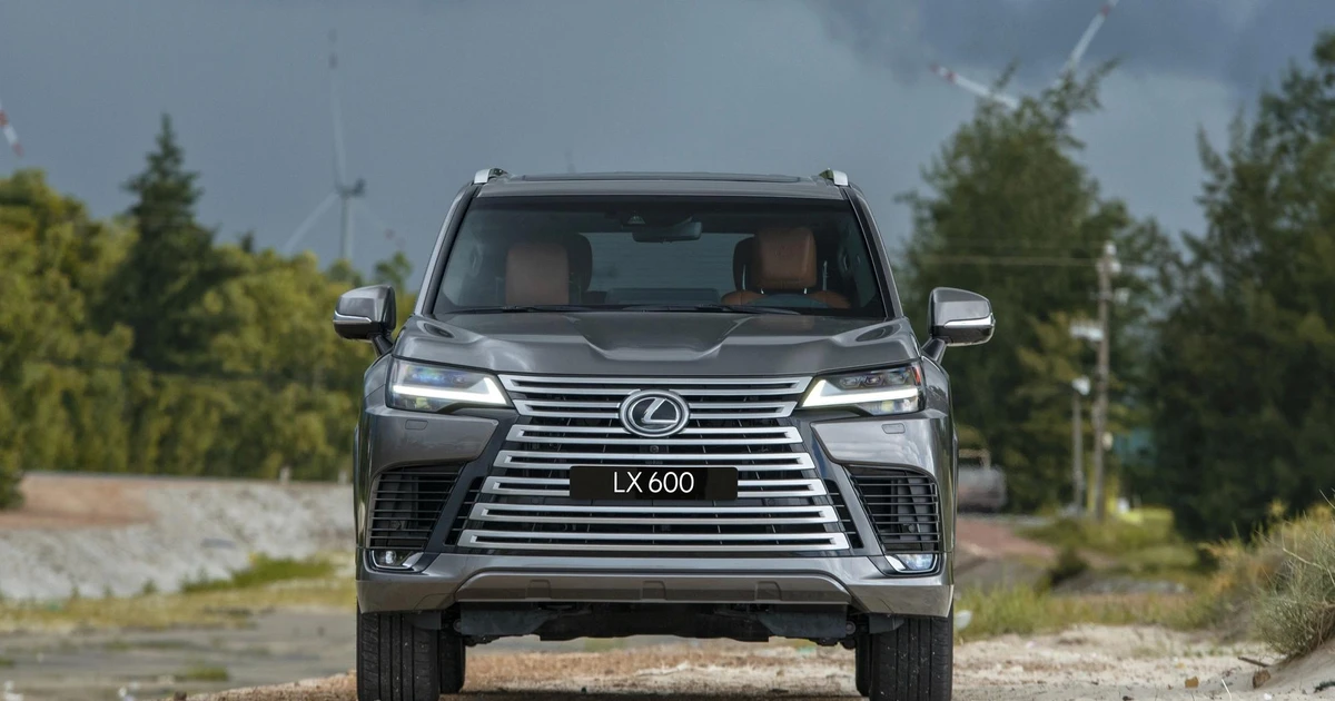 Toyota Việt Nam triệu hồi gần 1.330 xe Land Cruiser 300 và Lexus LX600 | Vietnam+ (VietnamPlus)
