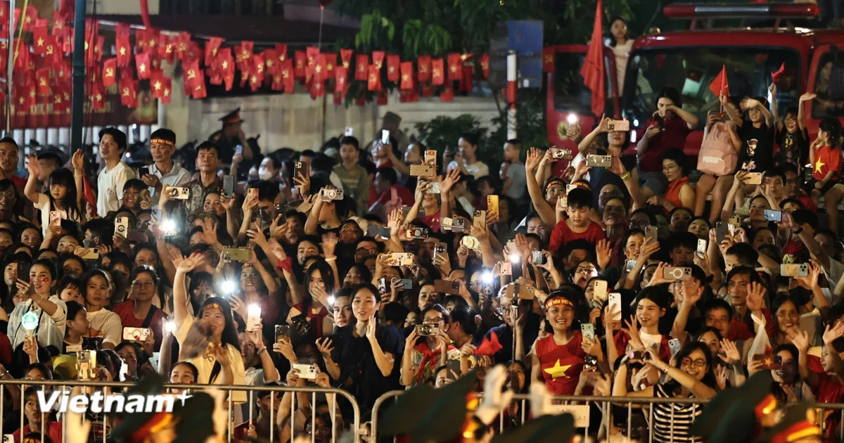 Lễ Diễu Hành A80 Kỷ Niệm 80 Năm Cách Mạng Tháng Tám Thành Công ...