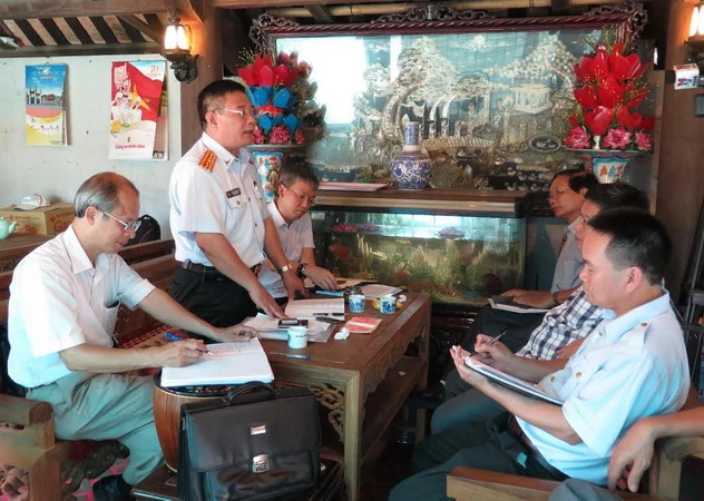 Vụ dựng bia "chui" tại đền Trần: Yêu cầu di dời trước 15/5 | Vietnam+ ...