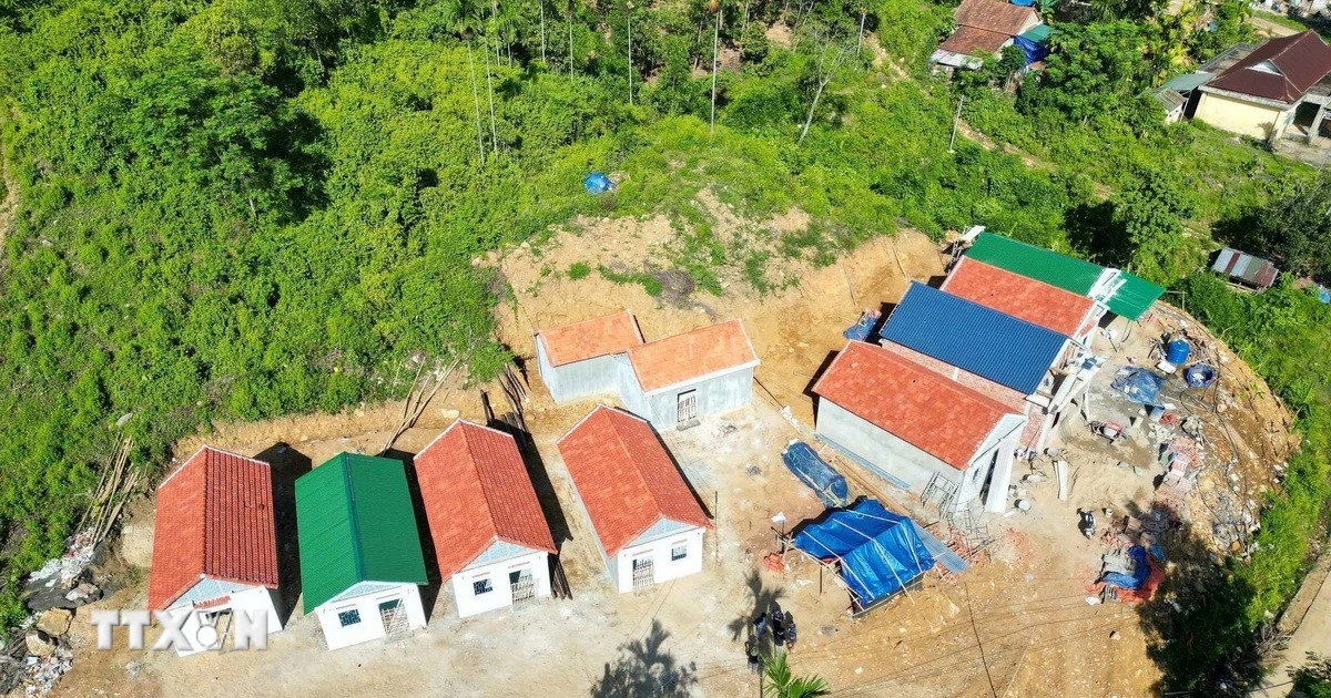 Quảng Ngãi Di Dời Người Dân Đến Nơi Ở An Toàn Trước Mưa Bão