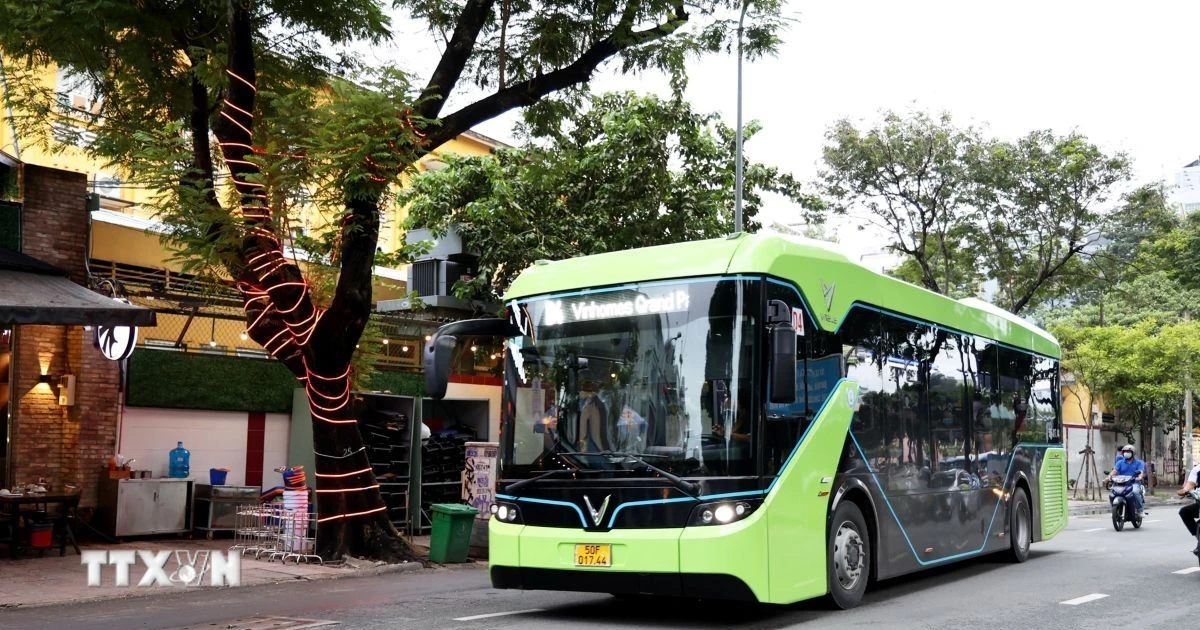 Thành phố Hồ Chí Minh có thêm 27 tuyến xe buýt điện mới | Vietnam+ ...
