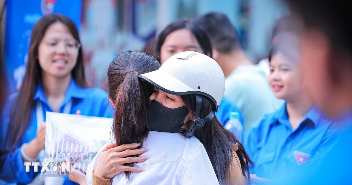 Tình yêu thương của phụ huynh - Động lực vững chắc cho thí sinh
