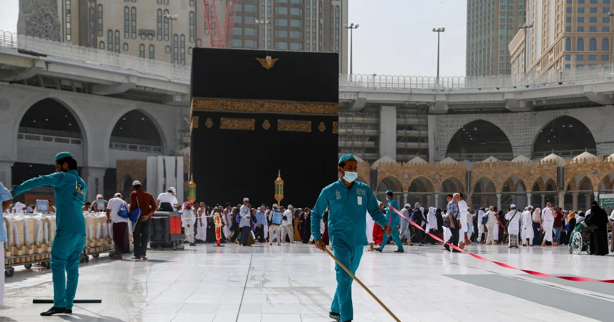 Saudi Arabia sẵn sàng chi 13 tỷ USD để cứu các doanh nghiệp | Vietnam+ ...