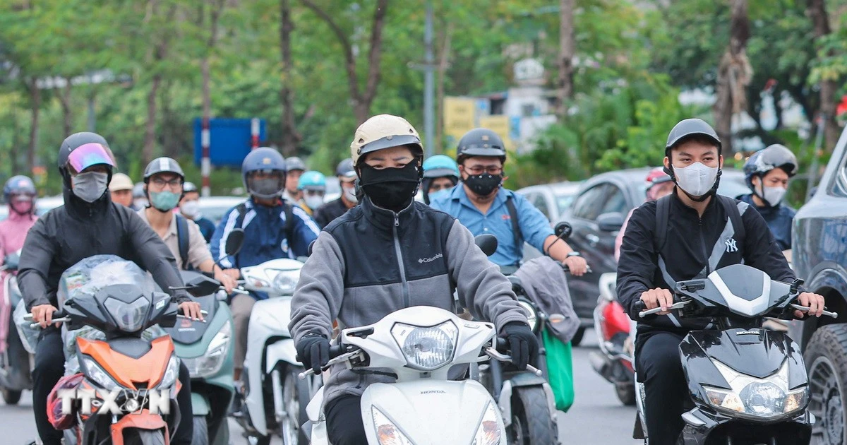 Tháng 2: Không khí lạnh hoạt động mạnh, gây ra ngày rét đậm, rét hại ...