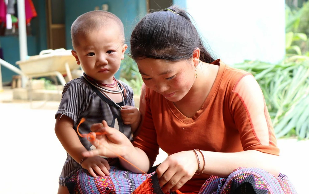 Lóng Luông bình yên sau khi hai trùm ma túy bị tiêu diệt | Vietnam+ (VietnamPlus)
