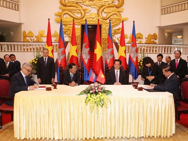 Việt Nam - CPC hợp tác xây cầu Long Bình-Chrey Thom