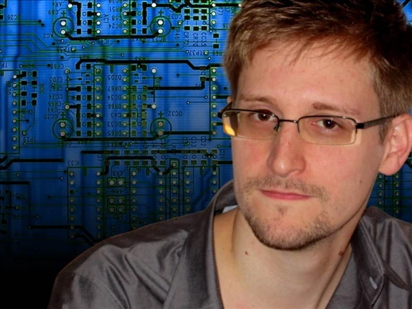 Tiết lộ mới của Edward Snowden về việc Mỹ do thám Italy | Vietnam+ ...