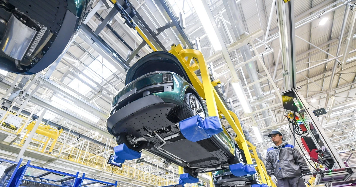 Trung Quốc và EU tiến hành tham vấn giải quyết chống trợ cấp xe điện ...